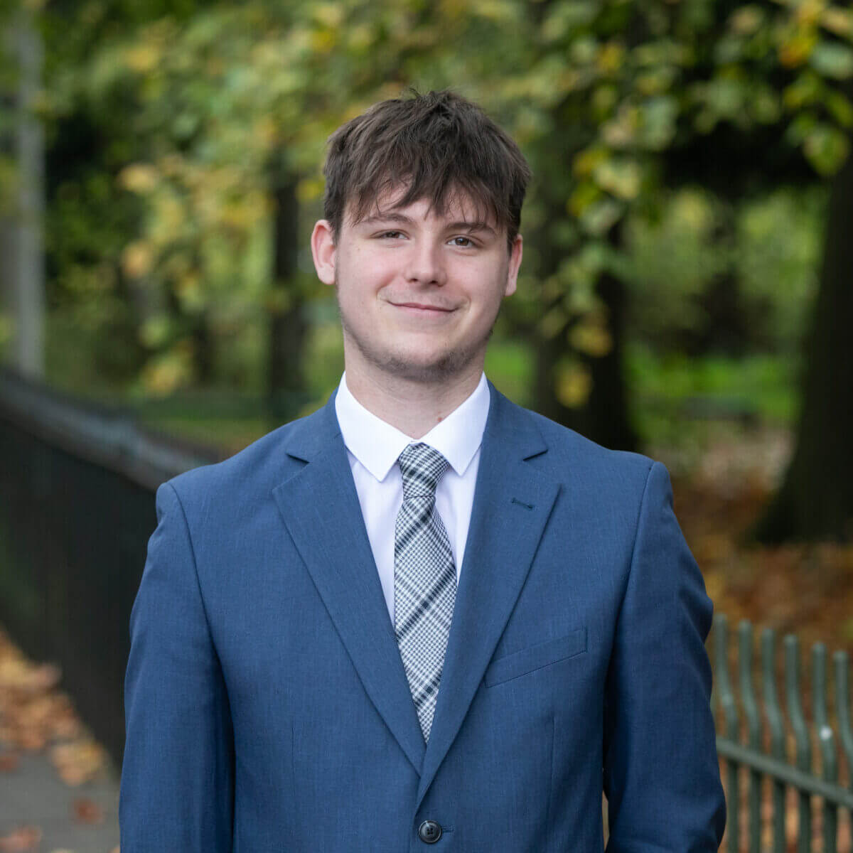 Oliver Pearce - Alexander Bennet Solicitors